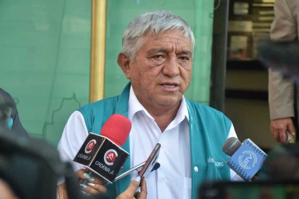 Arias aún no define a qué candidato opositor dará su apoyo, pero ...