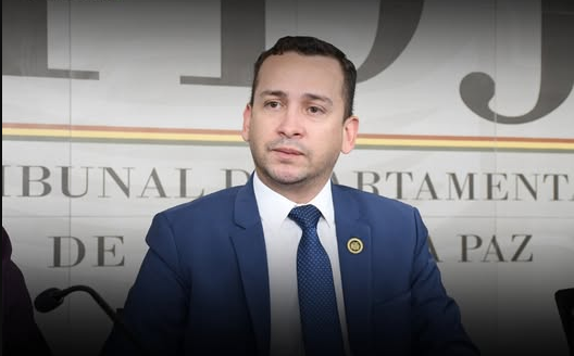 Presidente del TSJ advierte a jueces: O acompañan la nueva forma de ...