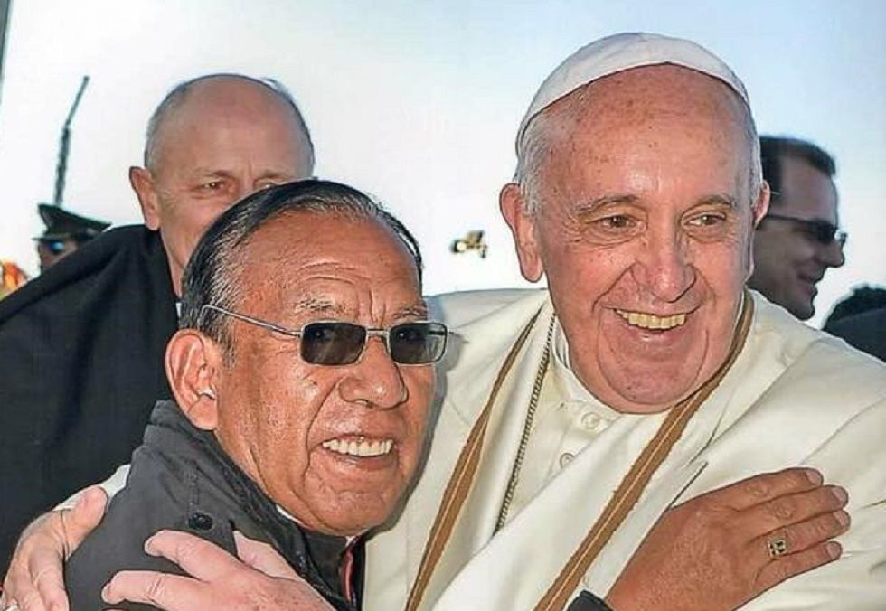 Cardenal Toribio Ticona anuncia su intención de ir al Vaticano y ...