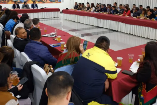 Decreto 5503: El Gobierno insiste en llamar al diálogo a la COB y se ...